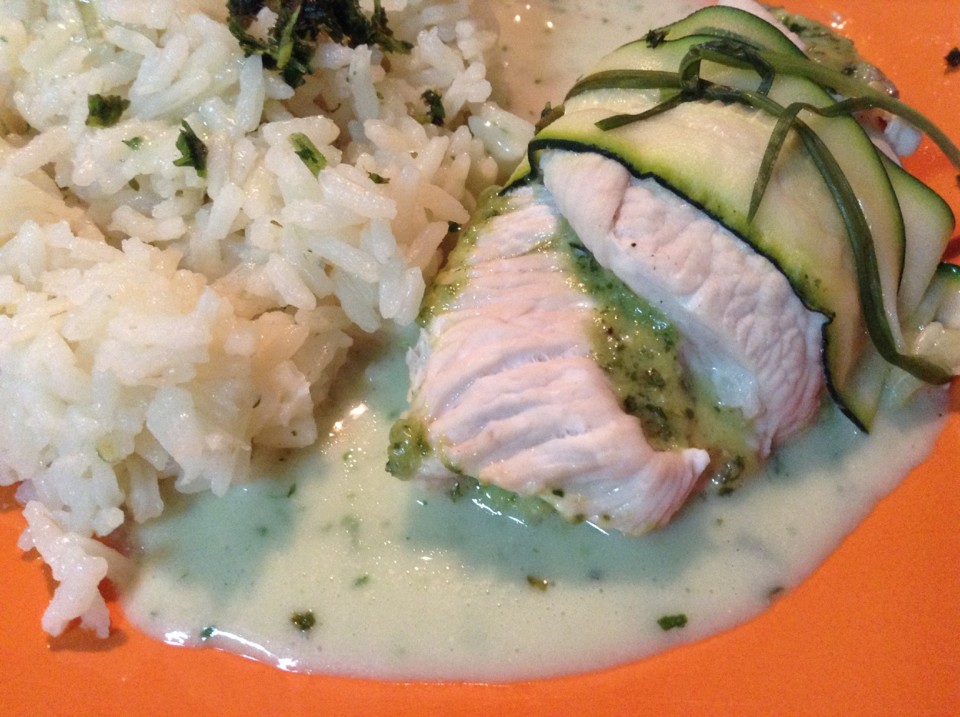 Rolos de peito de perú com recheio de queijo - A Bimby e as Manas