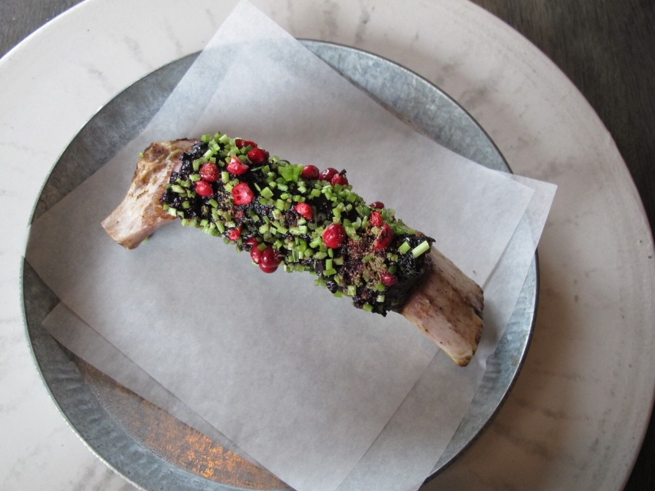 NO PRATO... Beef rib and lingonberries, Noma - Flash Food